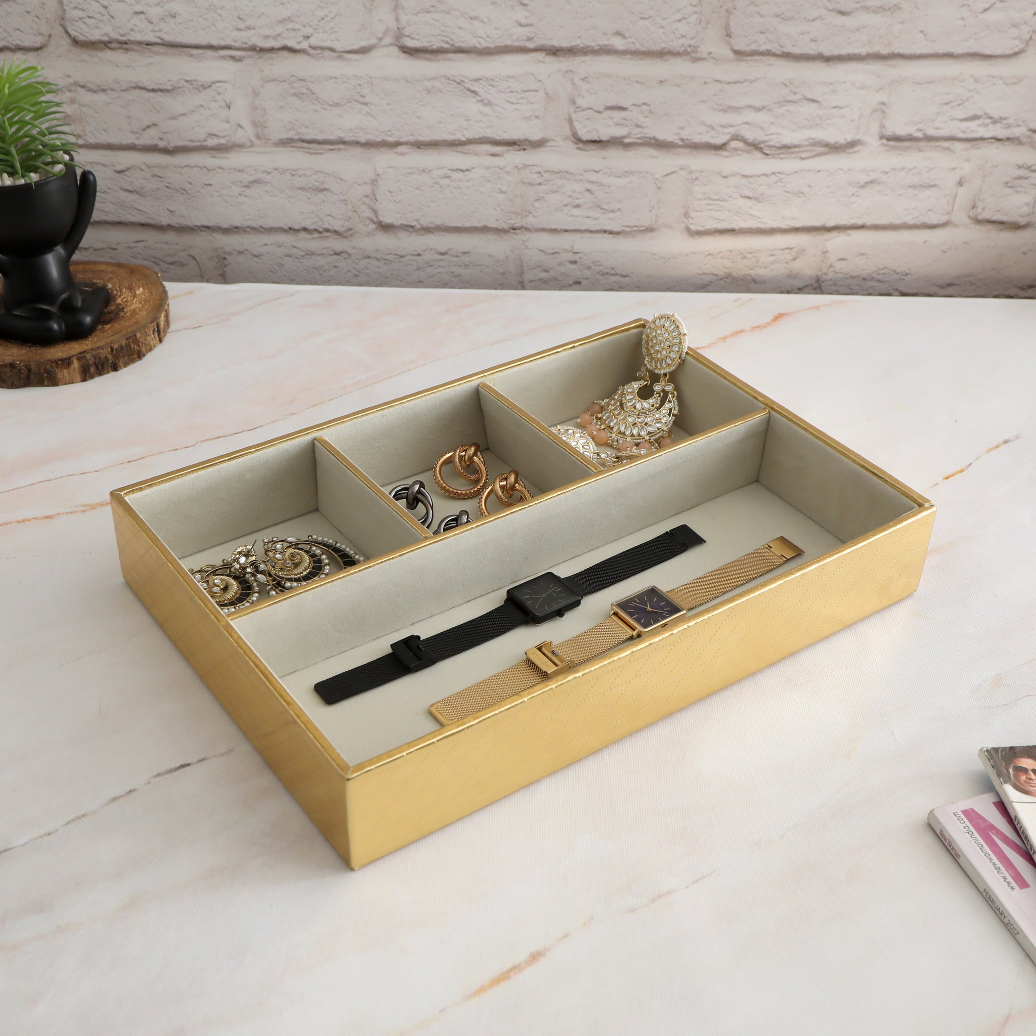 Leatherette Jewellery Tray 4 partition - Gold